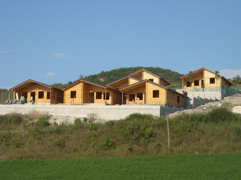 Shtepi Druri - Oliv Construction